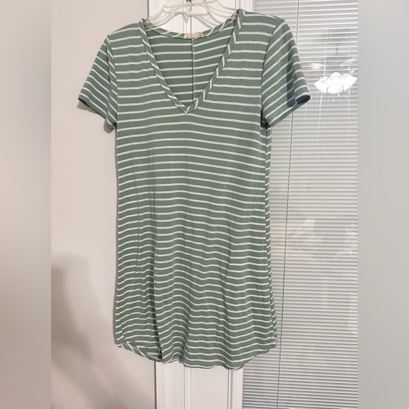 Olivia Rae | Dresses | Olivia Rae Sage And White Striped Top | Poshmark